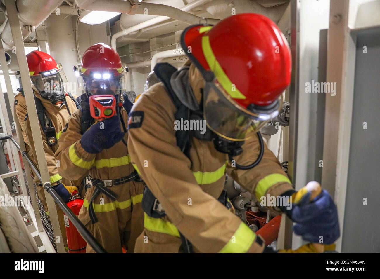 Engine room force hi-res stock photography and images - Alamy