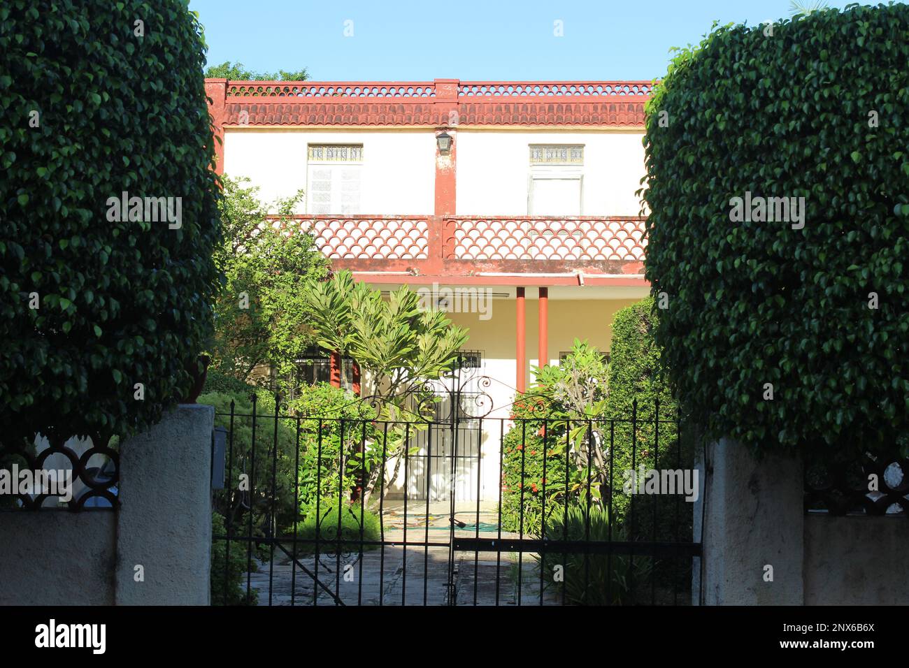 Mexican gates hi-res stock photography and images - Alamy