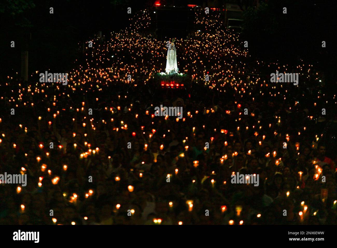PA - Belem - 05/12/2018 - Procession of candles - Belem - Procession of ...