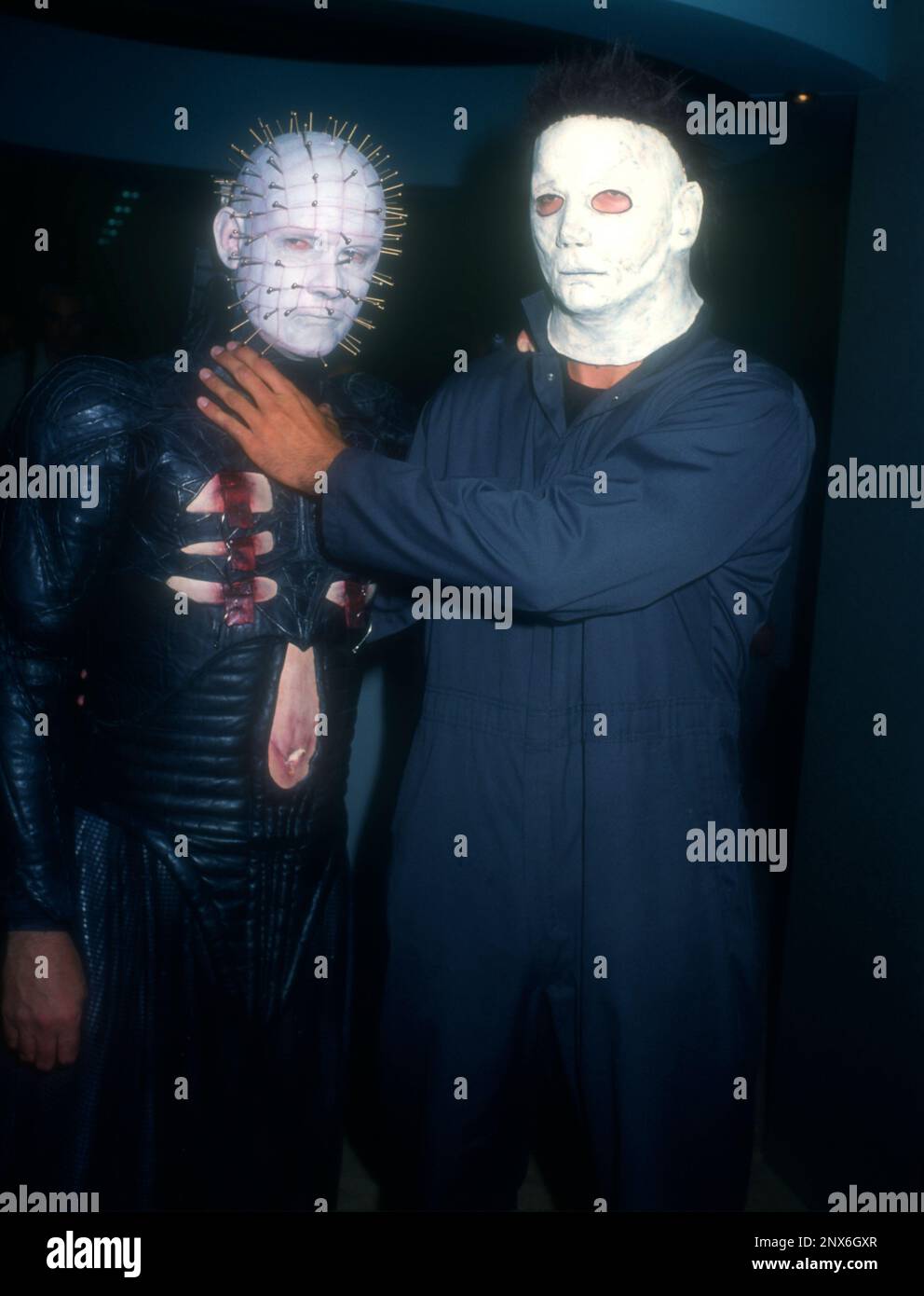 Michael Myers Vs Pinhead