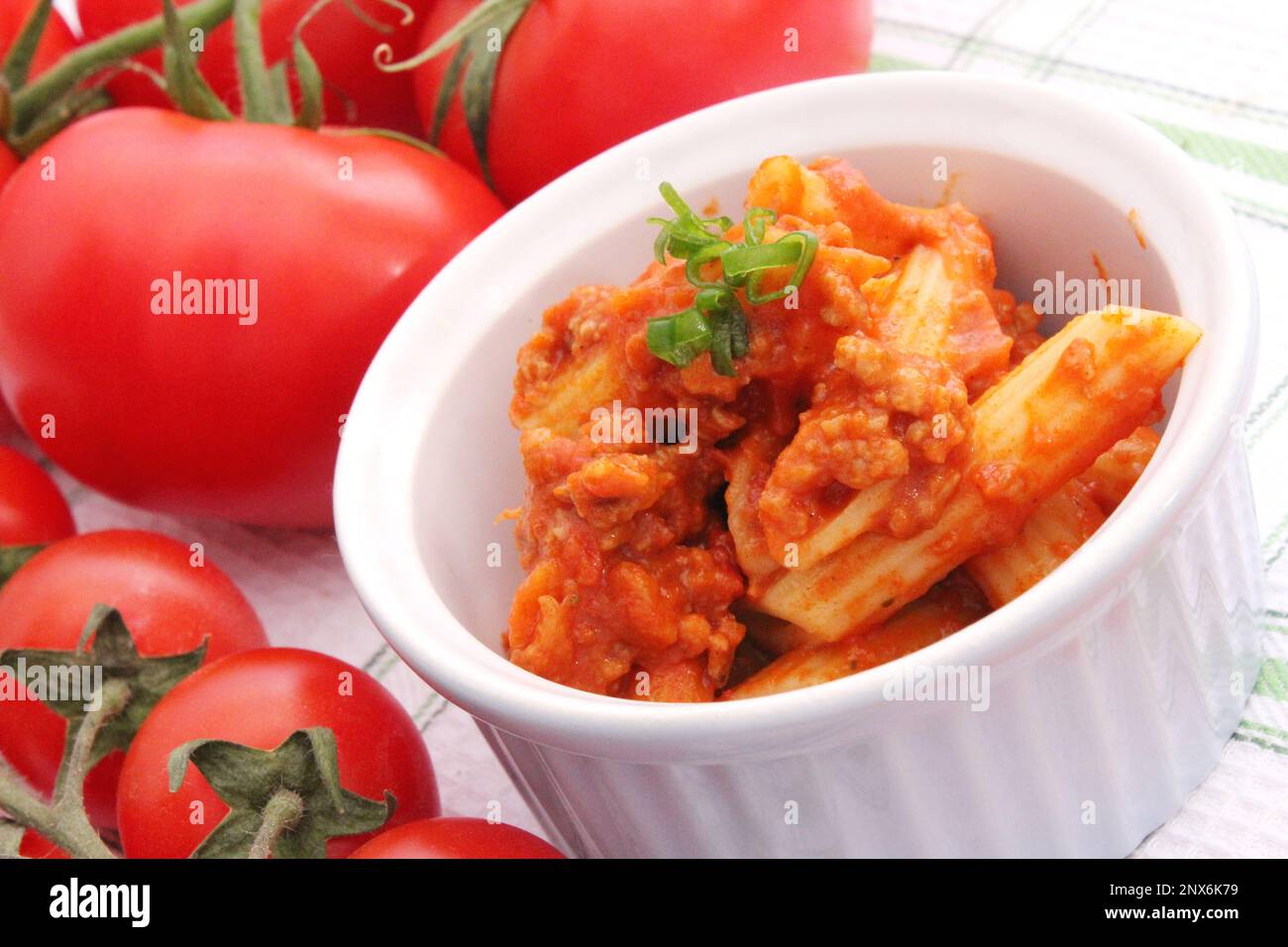 Pasta tomate hi-res stock photography and images - Alamy