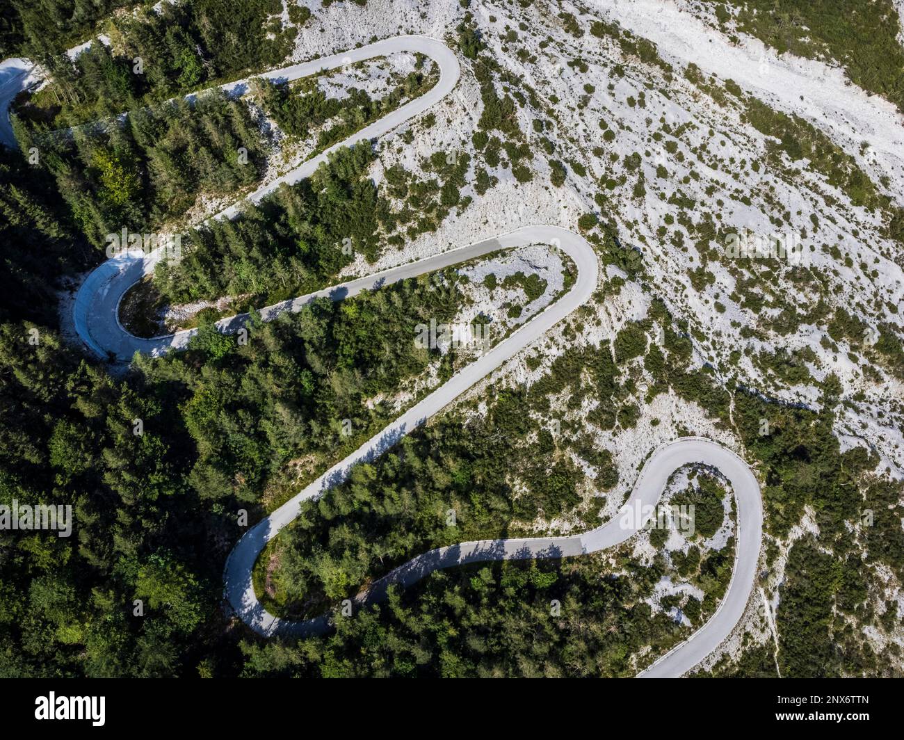 Along the mountainous roads of the Val Dogna to the slopes of the ...