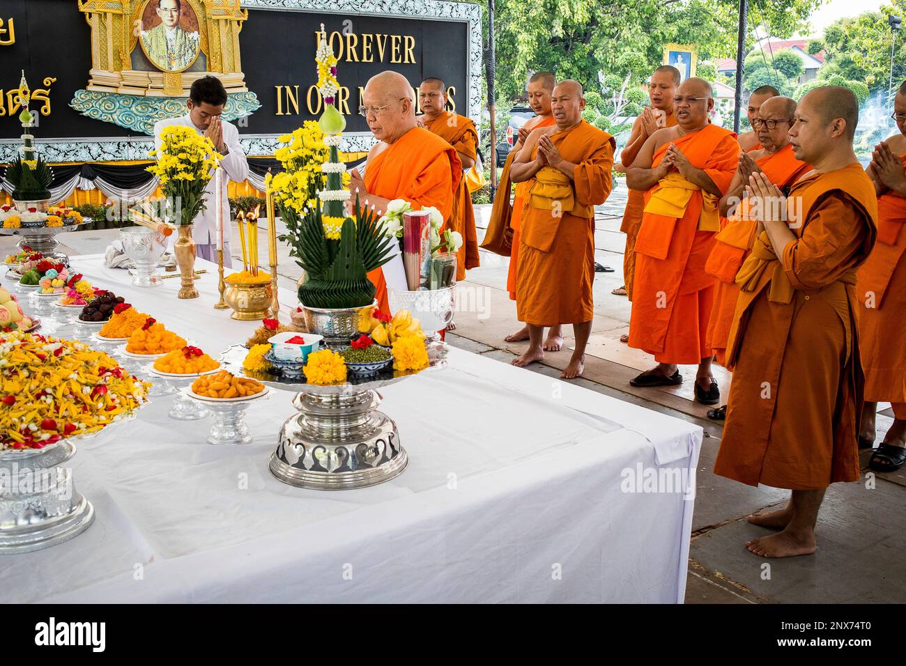 Monks, religious ceremony, in Wat Arun (Temple of Dawn), also called ...