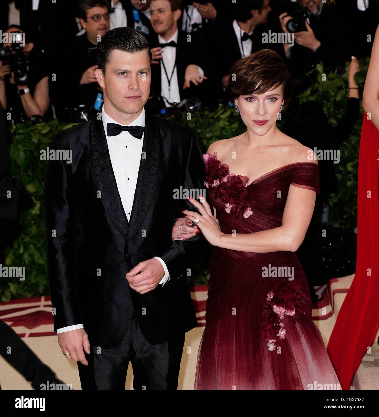 Photo by: XPX/STAR MAX/IPx 2018 5/7/18 Colin Jost and Scarlett ...