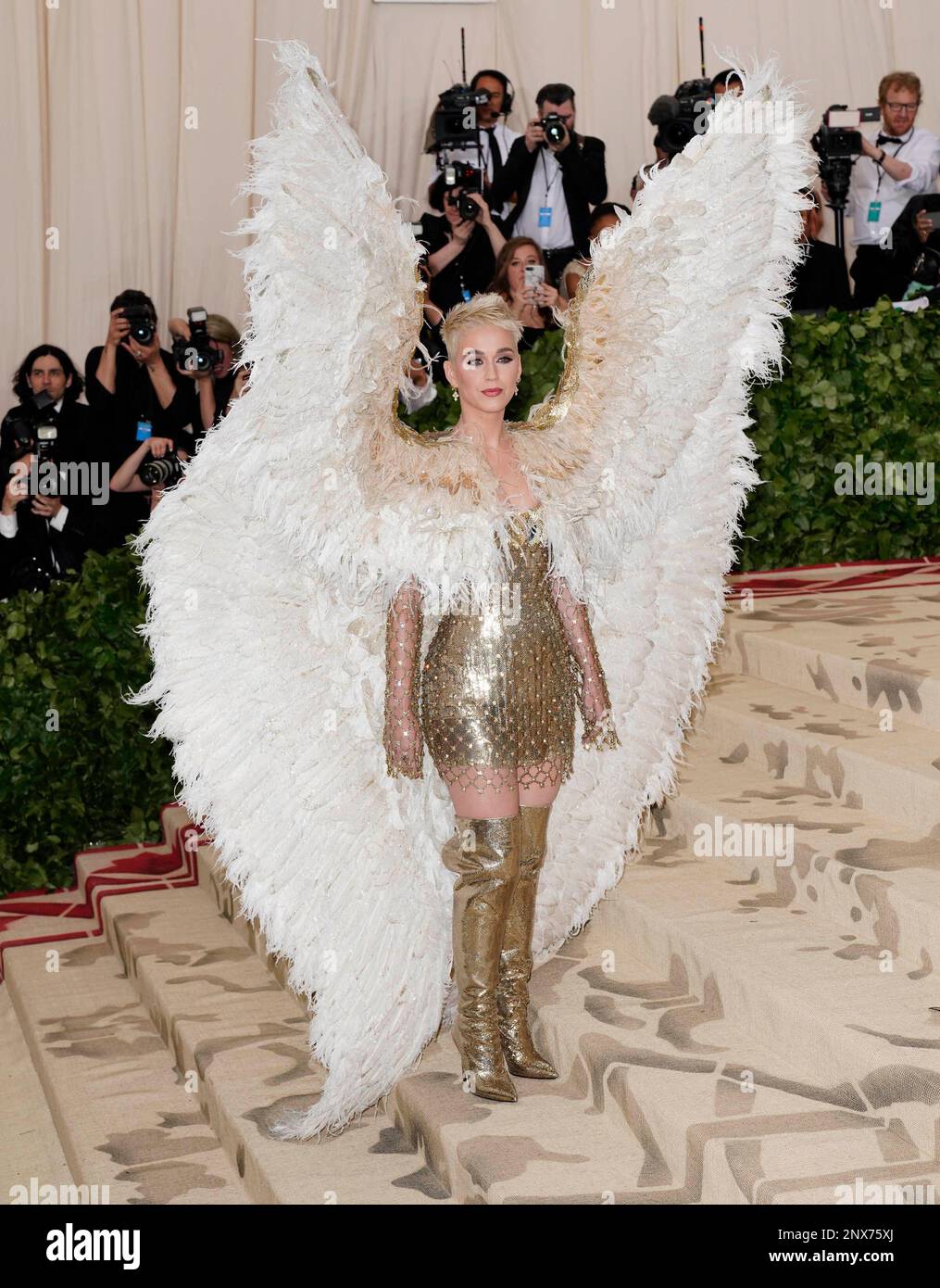 Photo by: XPX/STAR MAX/IPx 2018 5/7/18 Katy Perry at the 2018 Costume ...