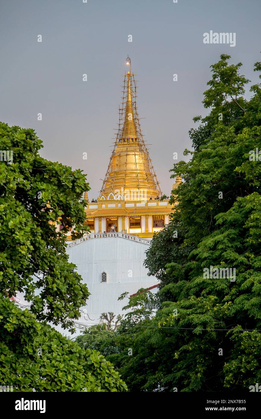 Wat Saket Temple, in Golden Mount, Bangkok, Thailand Stock Photo - Alamy