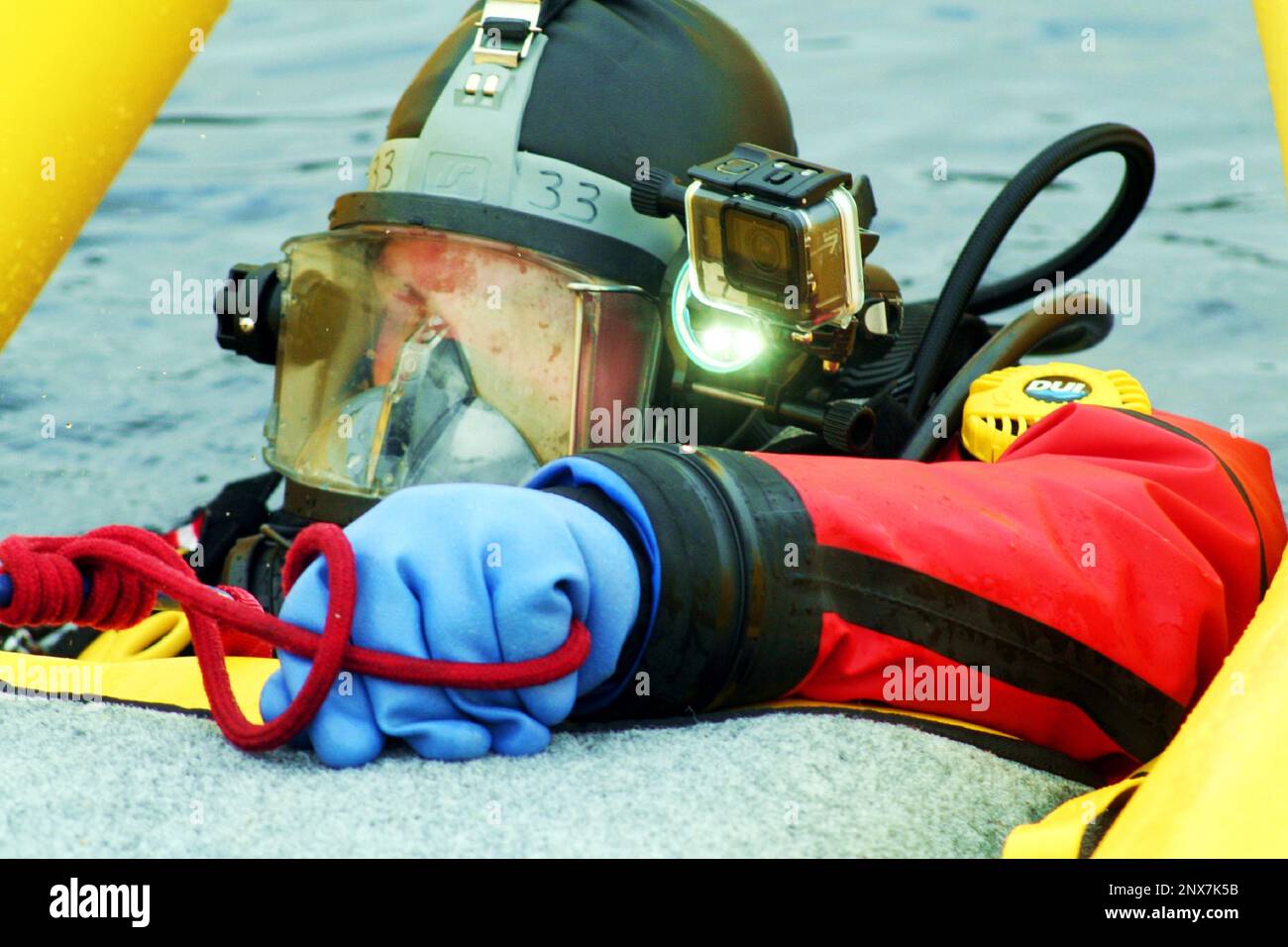 Fire department dive team hi-res stock photography and images - Alamy