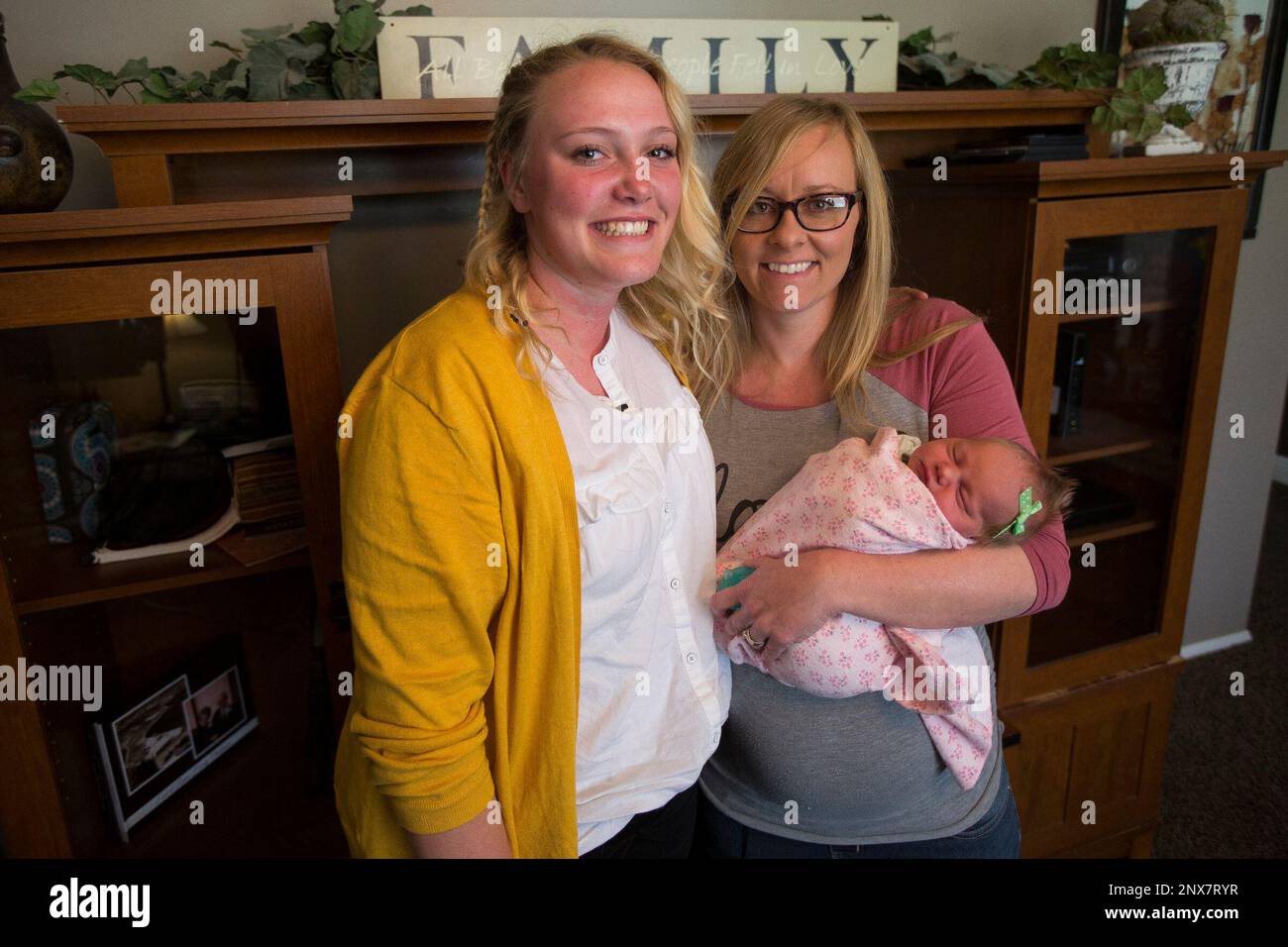 In this Monday, April 30, 2018 photo, Morlie Hayes, 16, and her aunt ...
