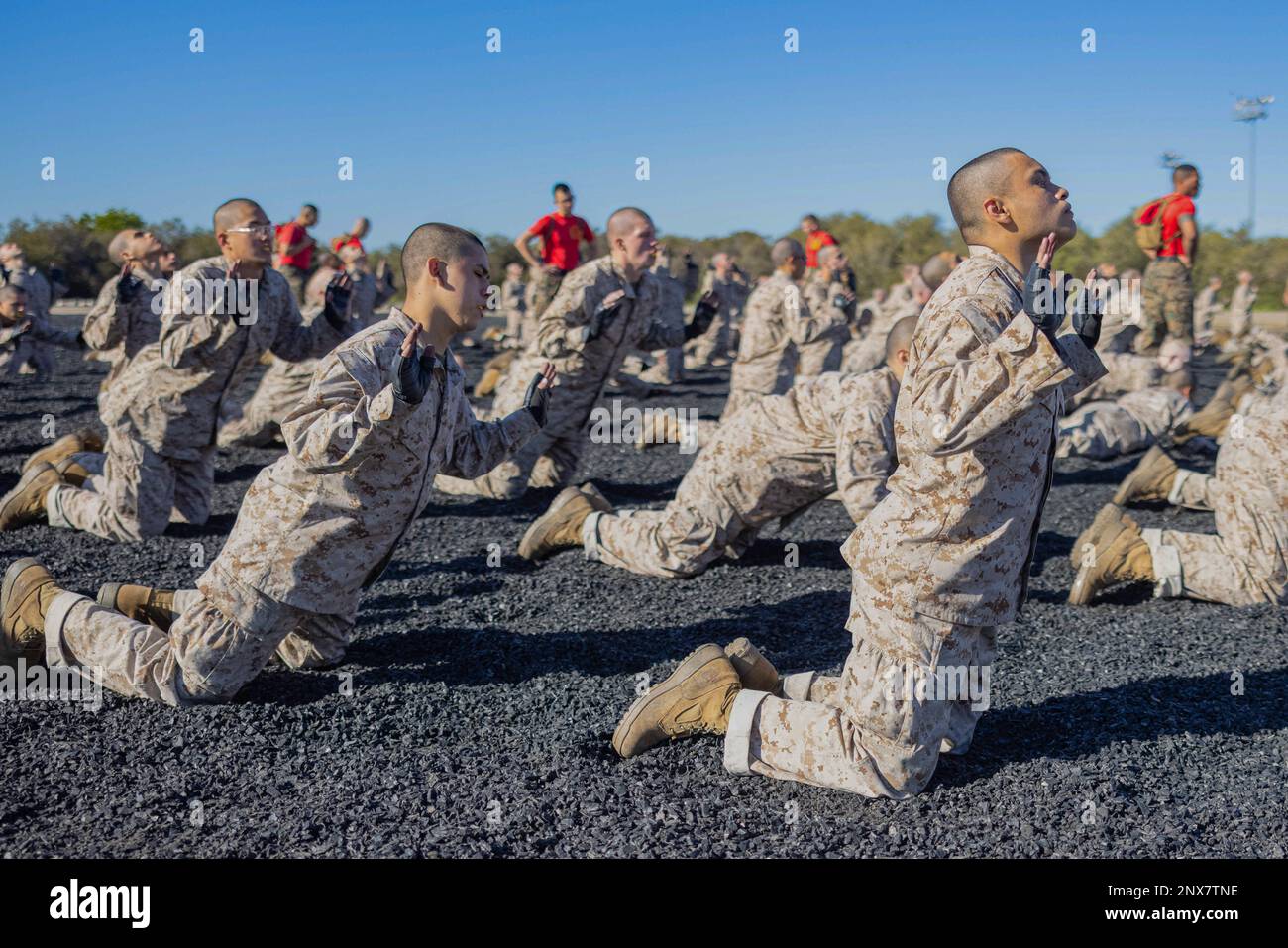 U.S. Marine Corps recruits with Alpha Company, 1st Recruit Training ...