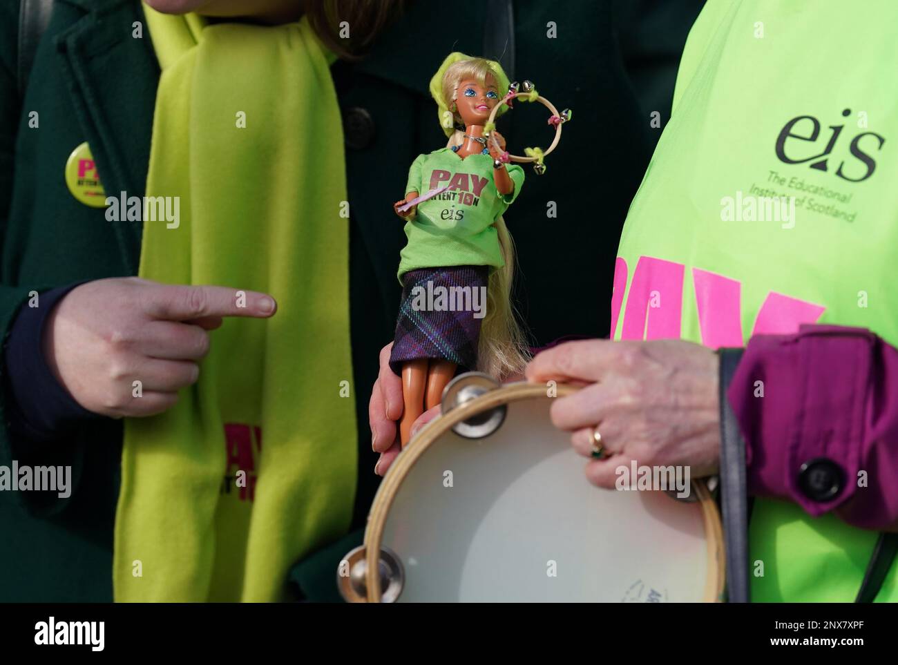 Teachers from the Educational Institute of Scotland (EIS) union take ...