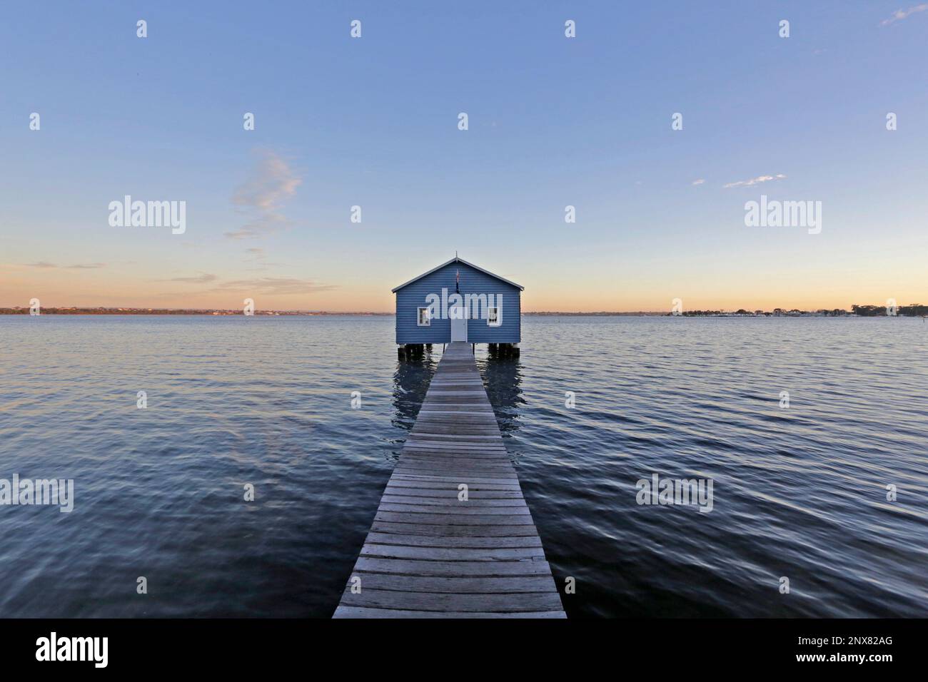 Explore urban world hi-res stock photography and images - Alamy