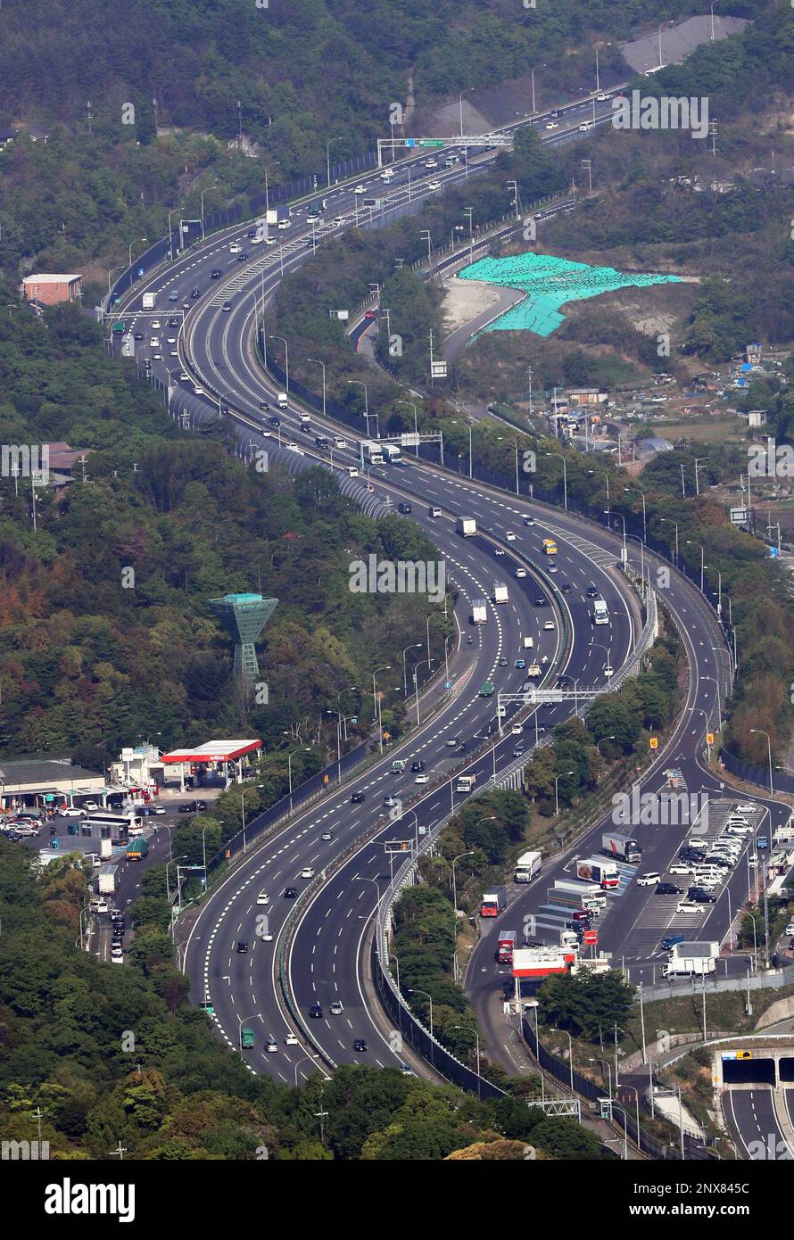 An aerial photo taken in Nishinomiya, Hyogo Prefecture on April 28 ...