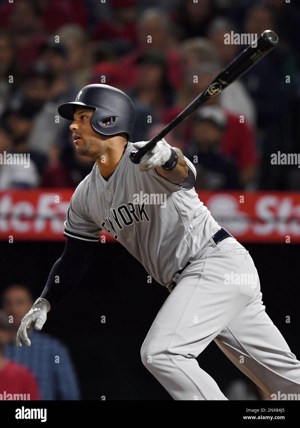 ANAHEIM, CA - APRIL 27: New York Yankees center fielder Aaron Hicks (31 ...