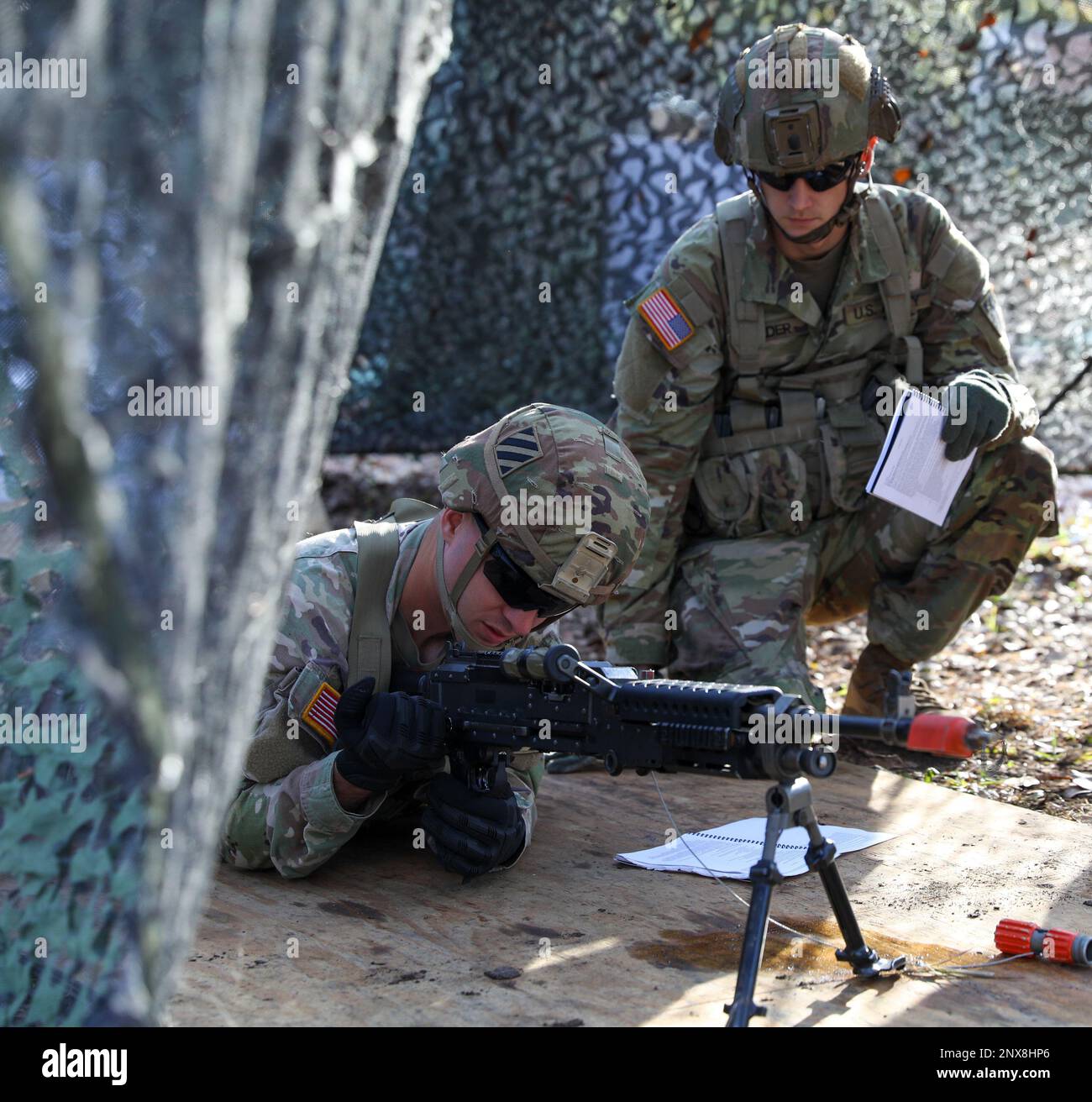 A soldier assigned to the 3rd Infantry Division gets hands-on training ...