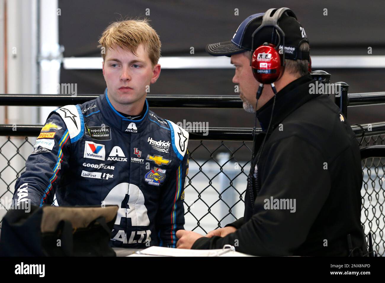 William Byron, Hendrick Motorsports, Chevrolet Camaro AXALTA and crew ...
