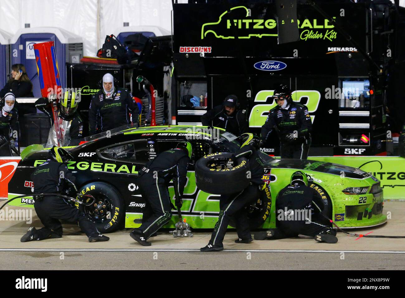 Austin Cindric, Team Penske, Ford Mustang Fitzgerald Glider Kits makes ...