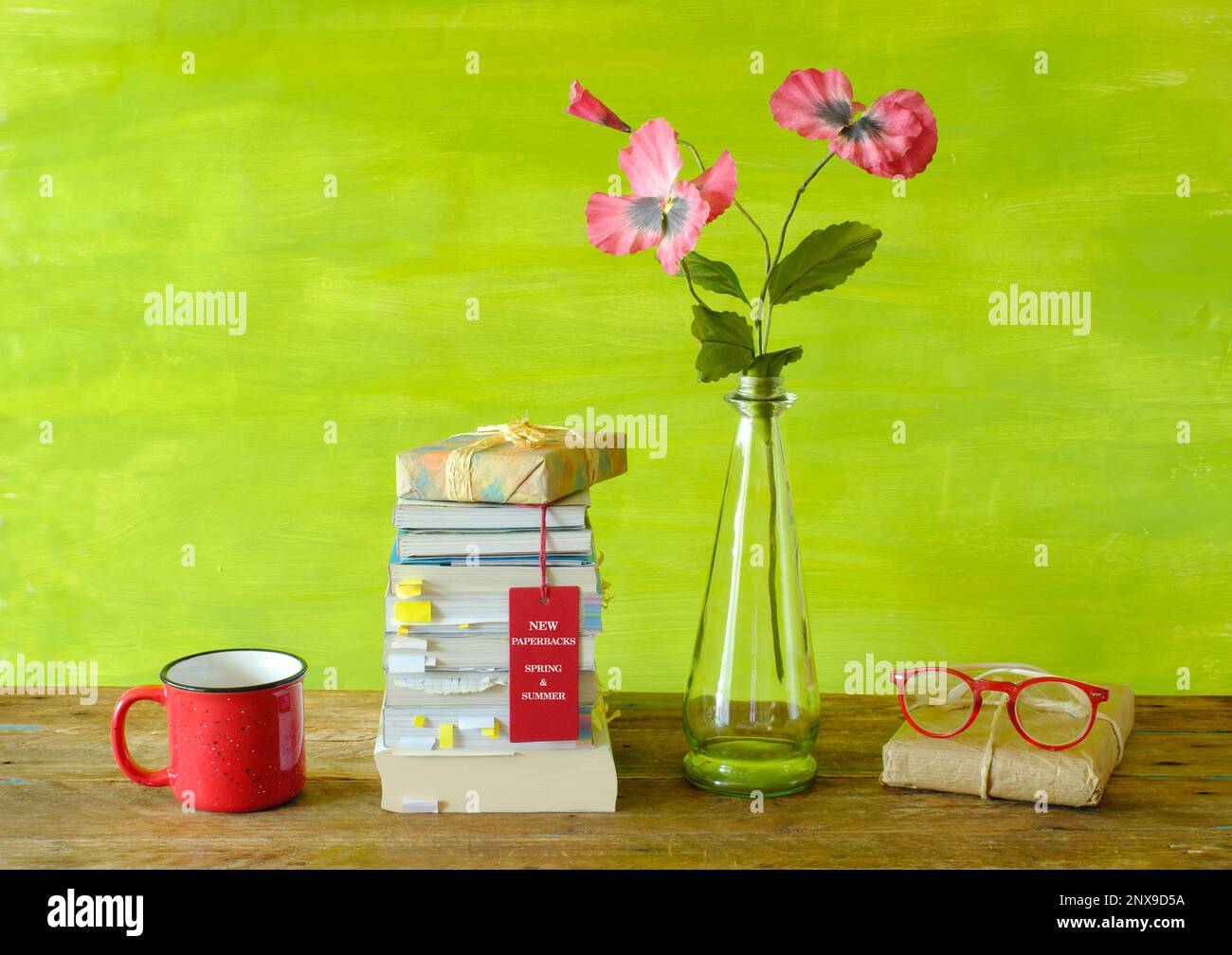 Spring 2023 collection hi-res stock photography and images - Alamy