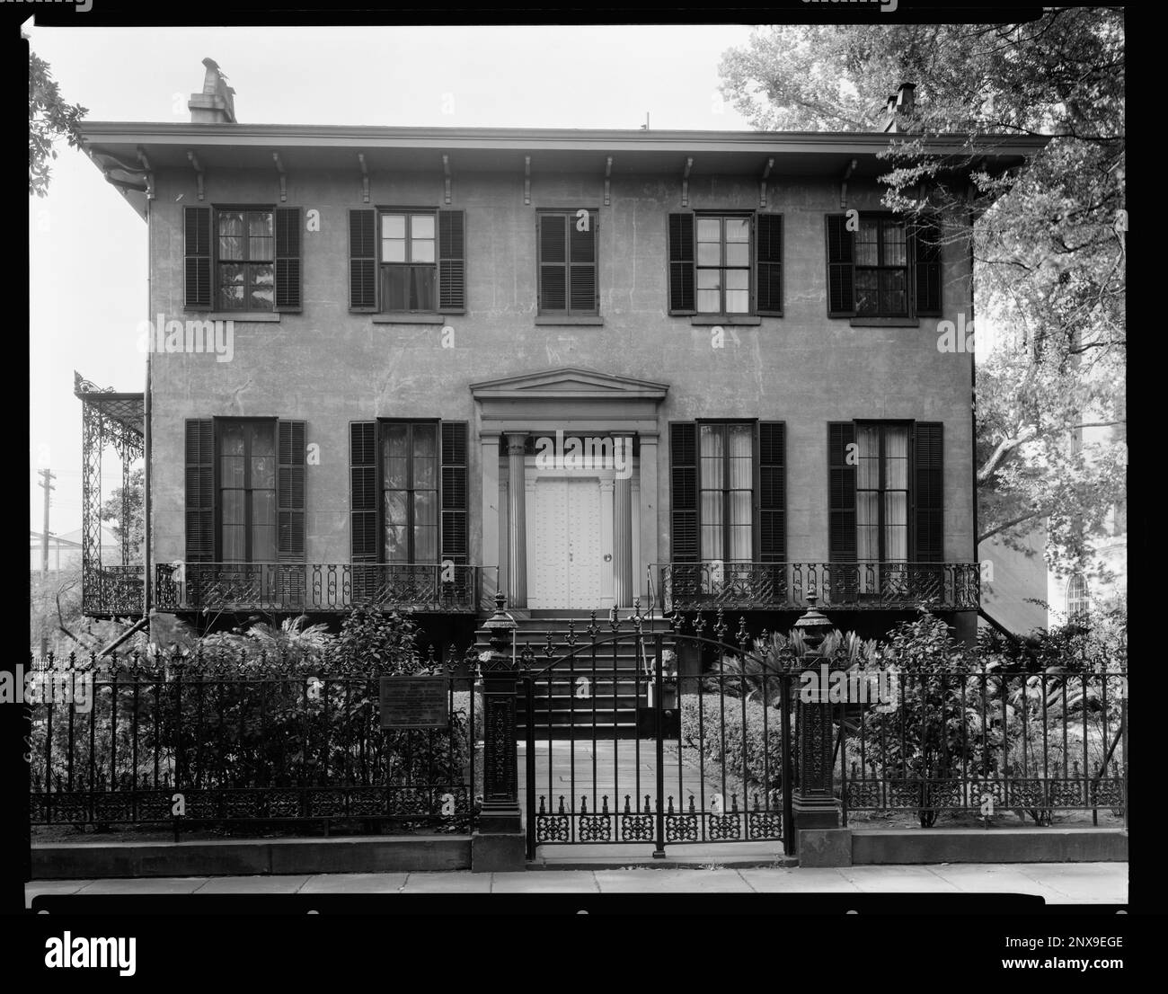 Low House, 325 Abercorn Street, Savannah, Chatham County, Georgia ...