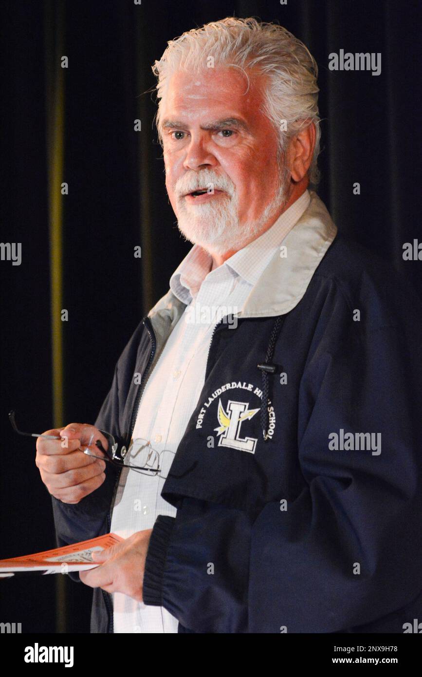 Rev. William Knott, founder of the Nuremberg Community Players, speaks ...