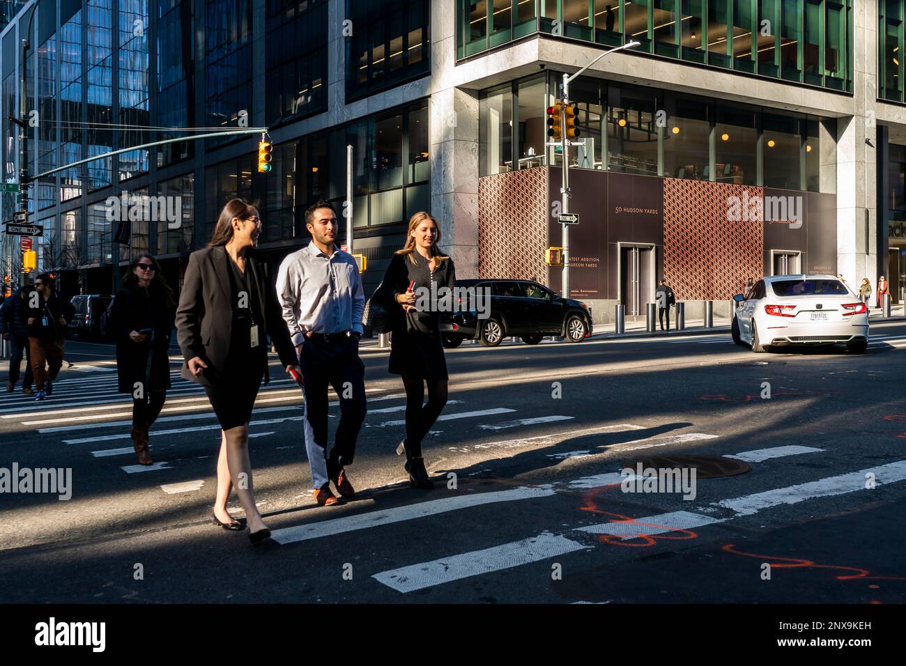 Nyc office workers hi-res stock photography and images - Alamy
