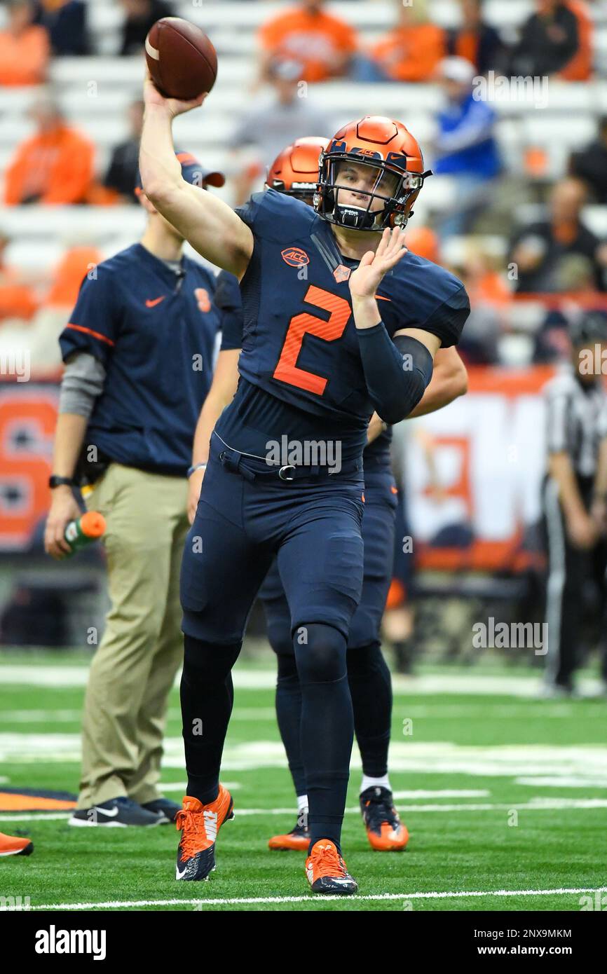 April 13, 2018: Syracuse Orange quarterback Eric Dungey (2) warms up ...