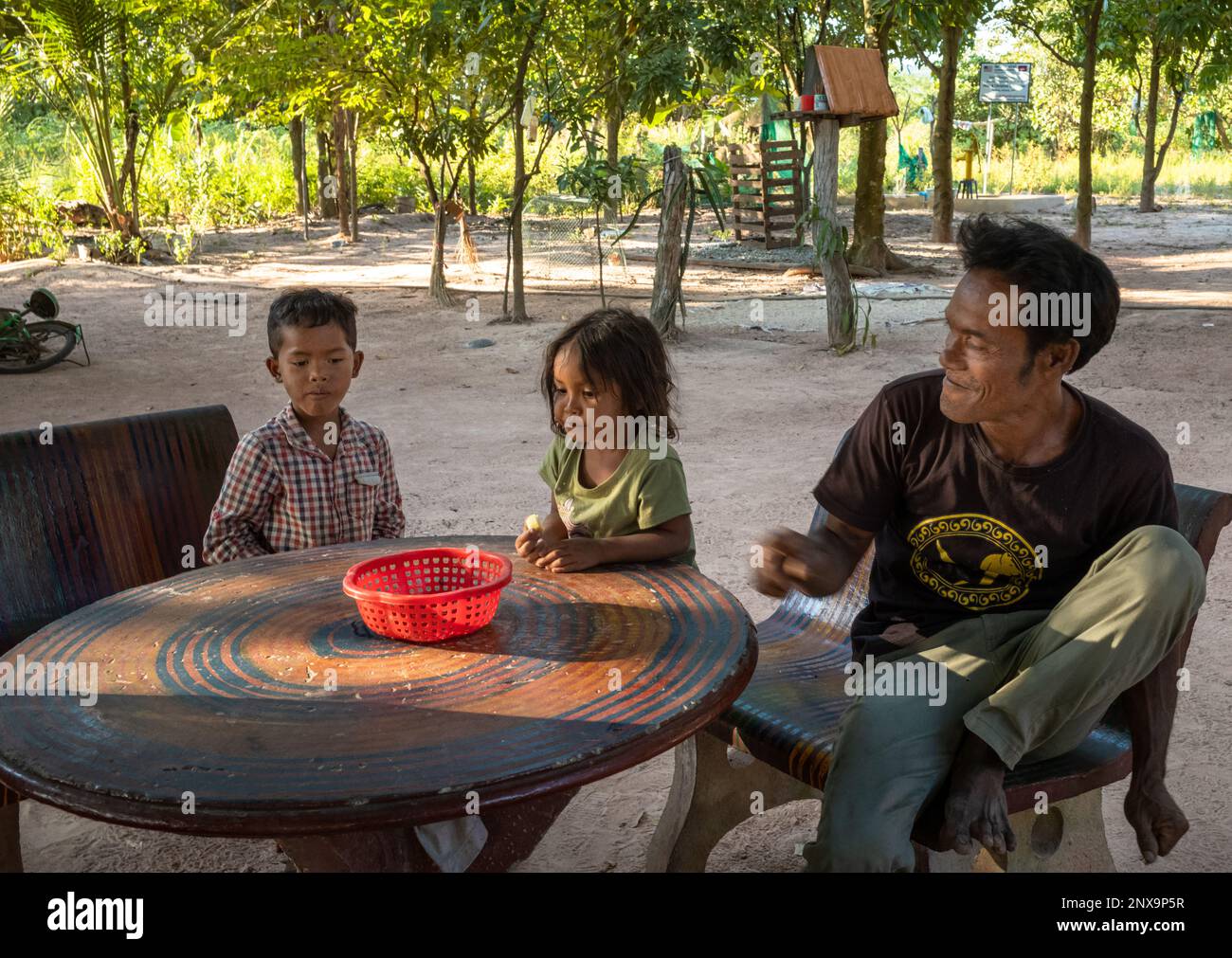 Cambodia rural people family hi-res stock photography and images - Alamy