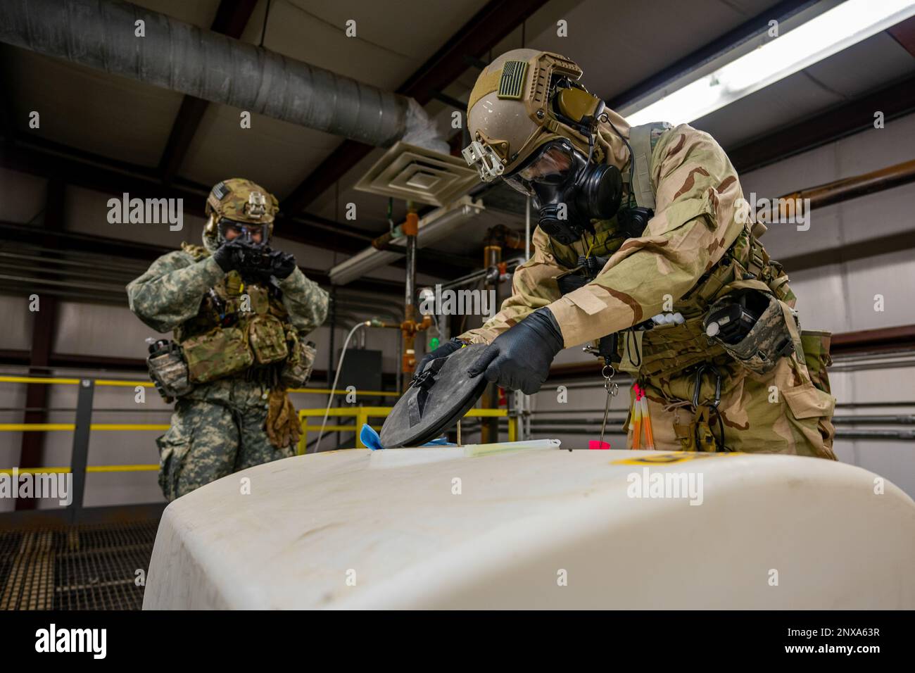 Soldiers with the 56th Chemical Reconnaissance Detachment (CRD), 4th ...