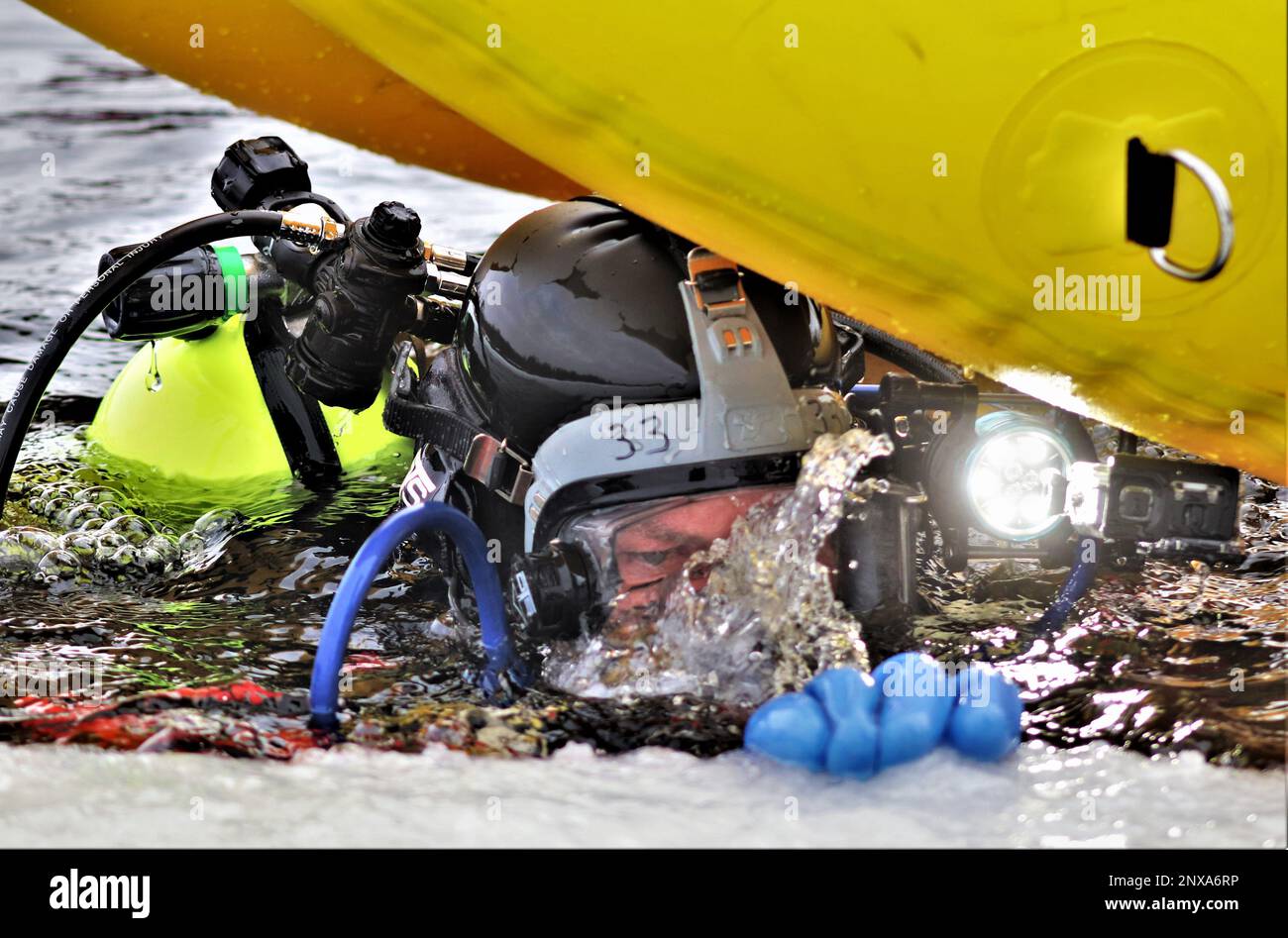 Fire department dive team hi-res stock photography and images - Alamy