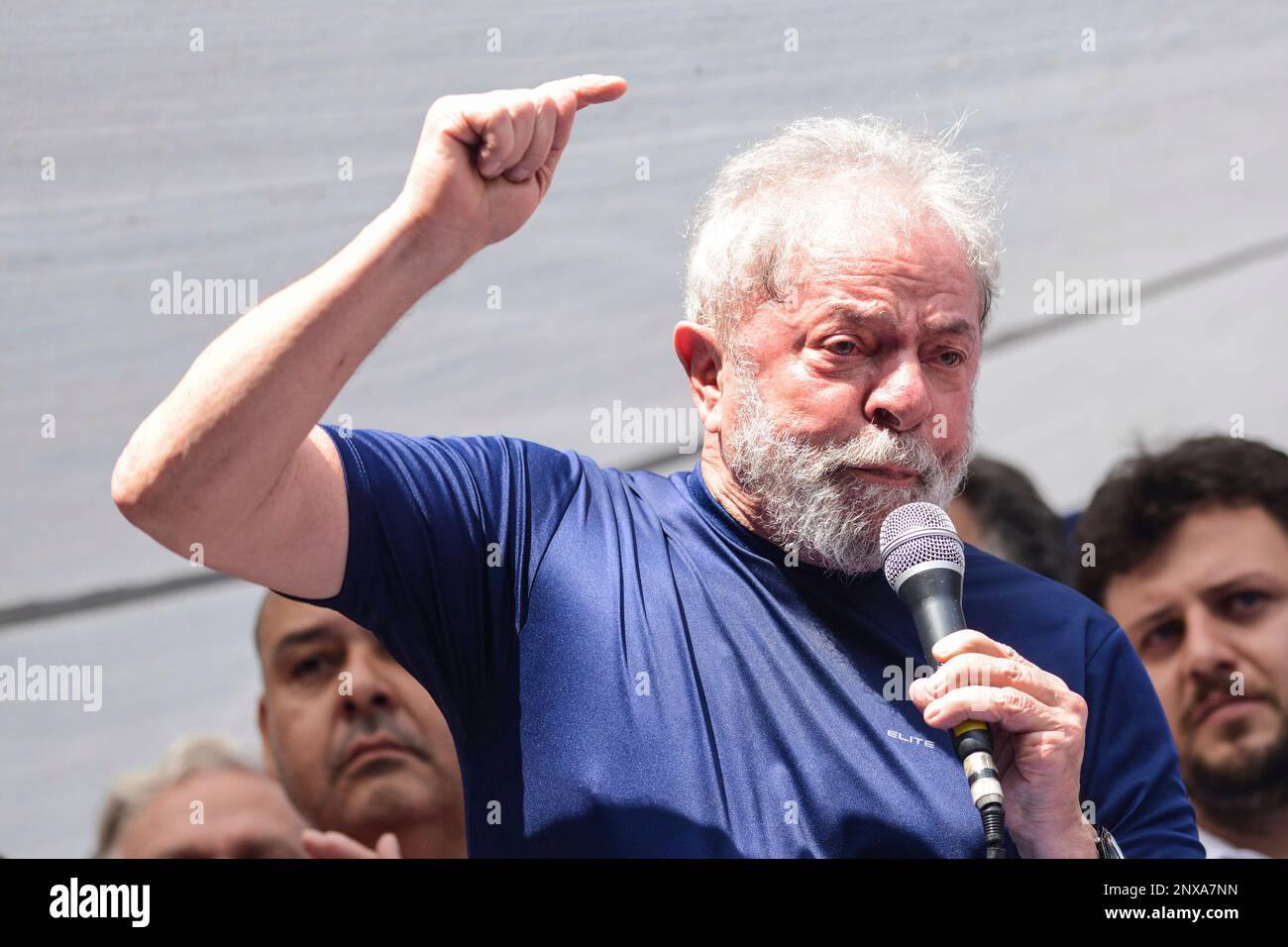 SP - Sao Paulo - 07/04/2018 - Lula attends Mass for Marisa - Former ...