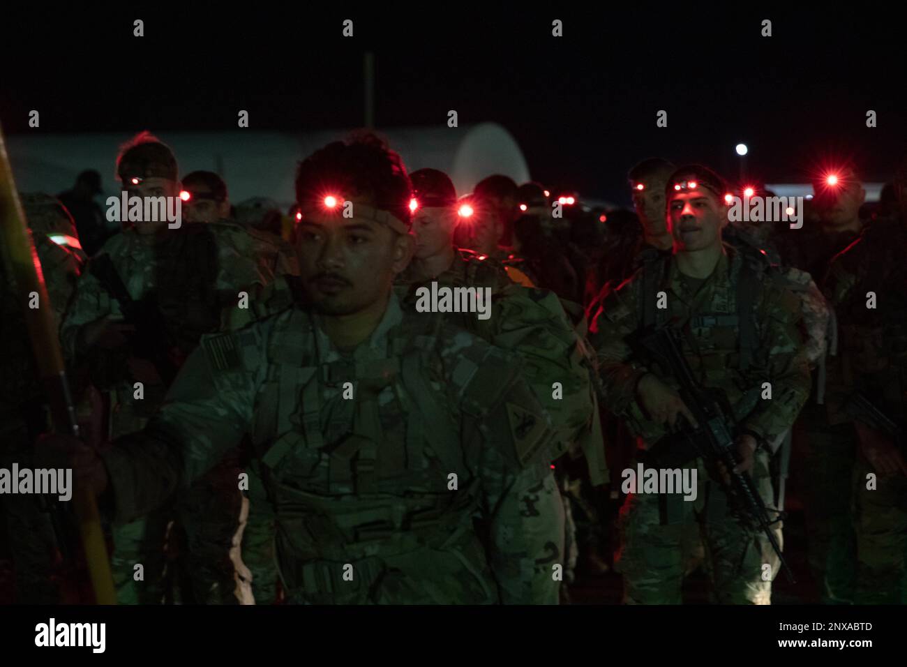 Soldiers participating in Air Assault School hosted at Camp Buehring ...