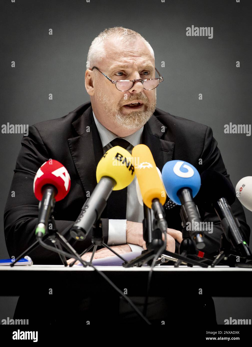 THE HAGUE - Lawyer Peter Schouten while responding to the report of the ...