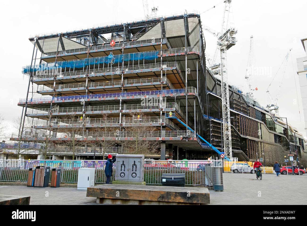 Google uk headquarters london hi-res stock photography and images - Alamy