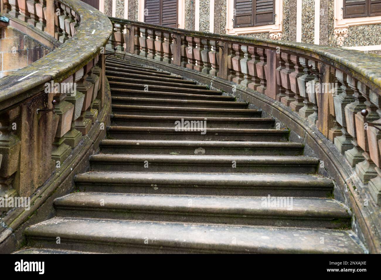 Old mansion stairs hi-res stock photography and images - Alamy