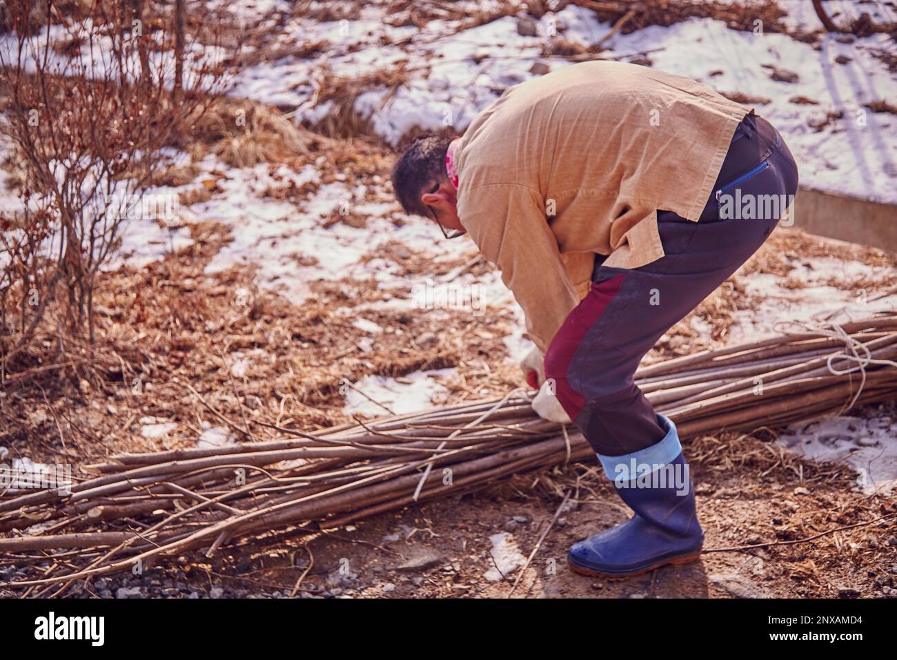 Hanji, traditional Korean paper, paper doll handmade from mulberry ...