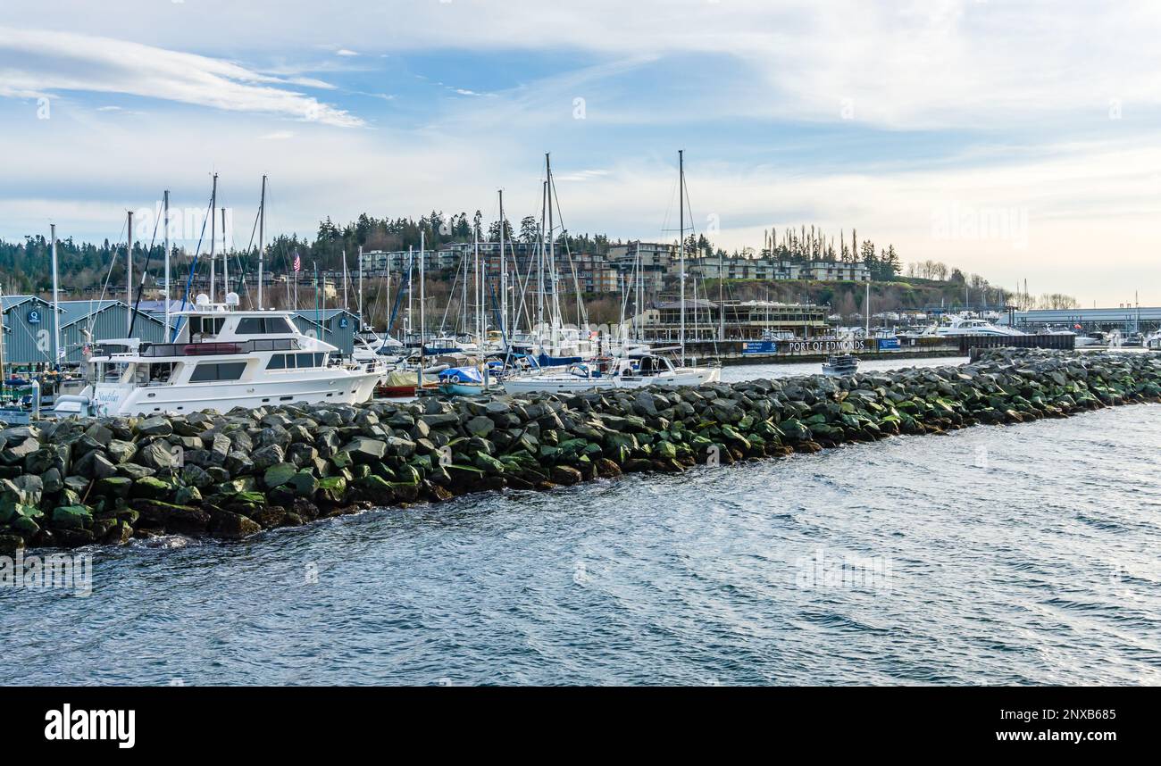 The breakwater and pier in Edmonds, Washington Stock Photo - Alamy