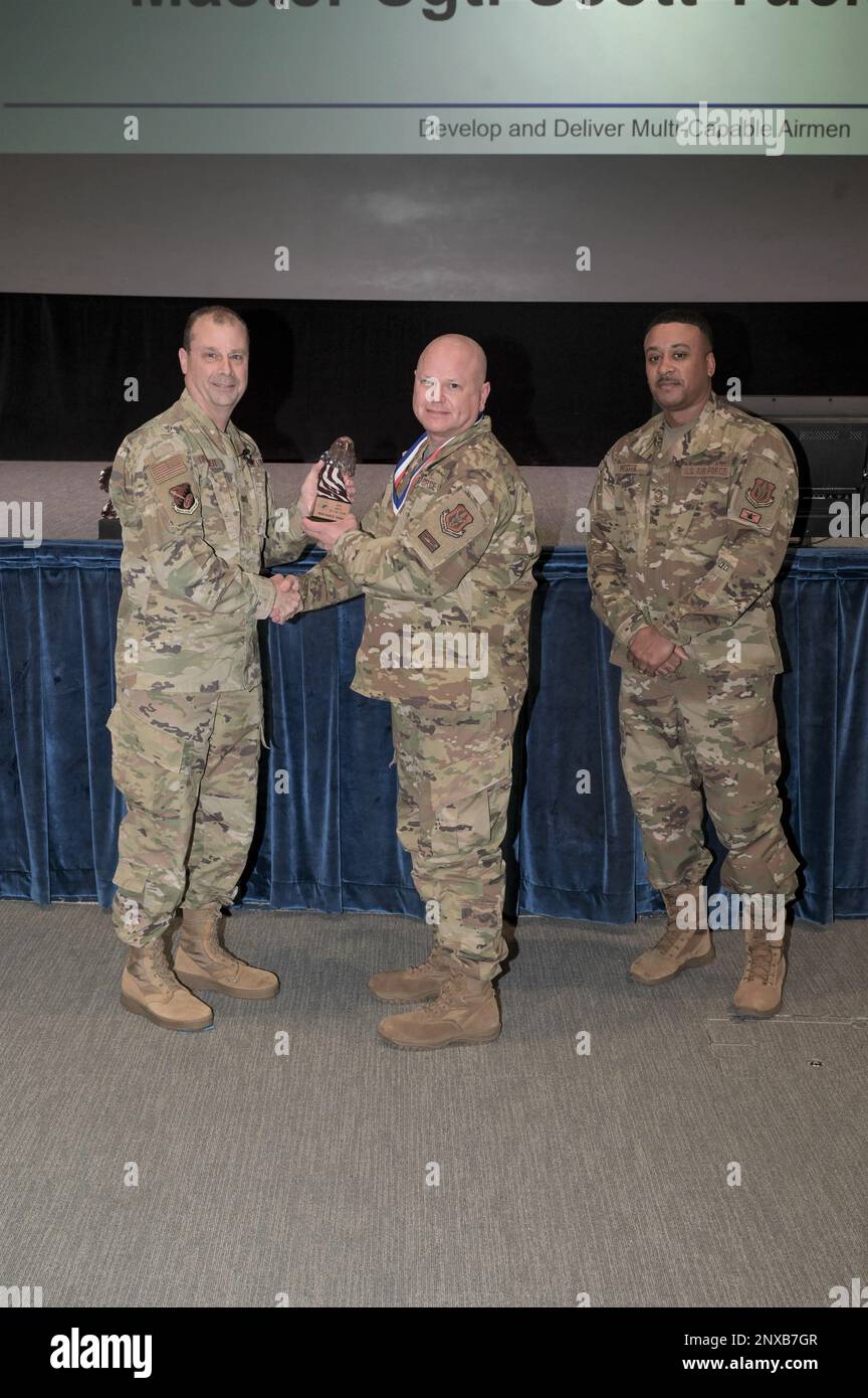 Col. Craig Drescher, 908th Airlift Wing commander, left, and Chief ...