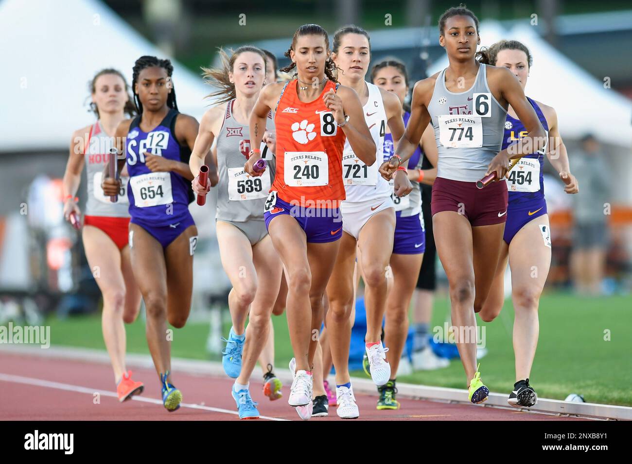Kamryn McIntosh (240) and Sammy Watson (774) lead in distance medley ...