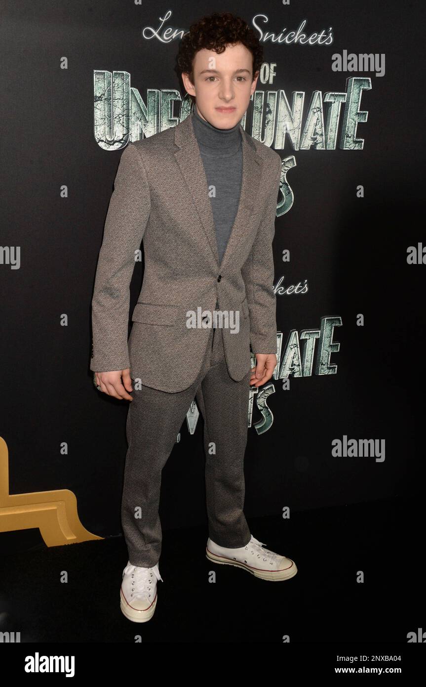 Photo by: Dennis Van Tine/STAR MAX/IPx 2018 3/29/18 Louis Hynes at the ...