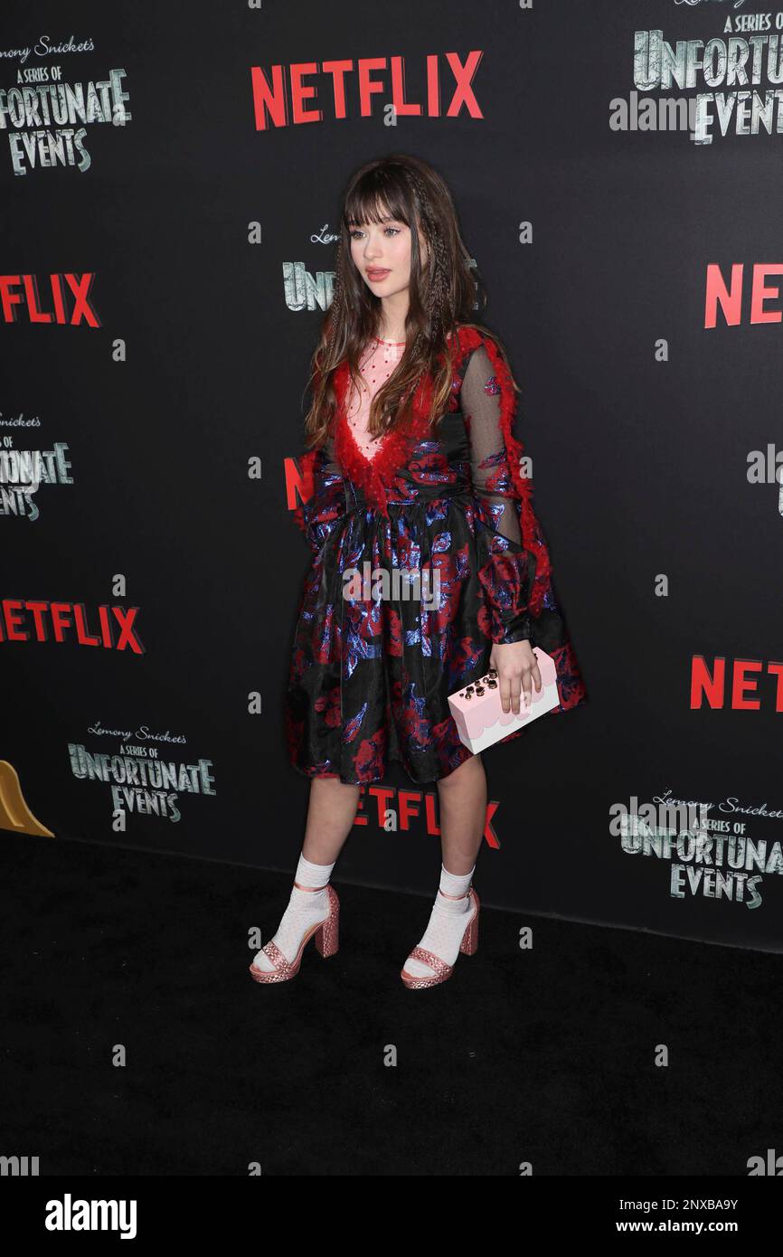 Photo by: John Nacion/STAR MAX/IPx 2018 3/29/18 Malina Weissman at the ...