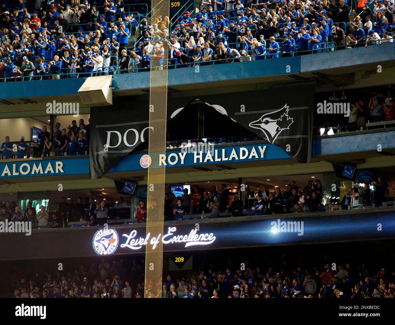 Former Toronto Blue Jays pitcher Roy Halladay is honored at the Blue ...