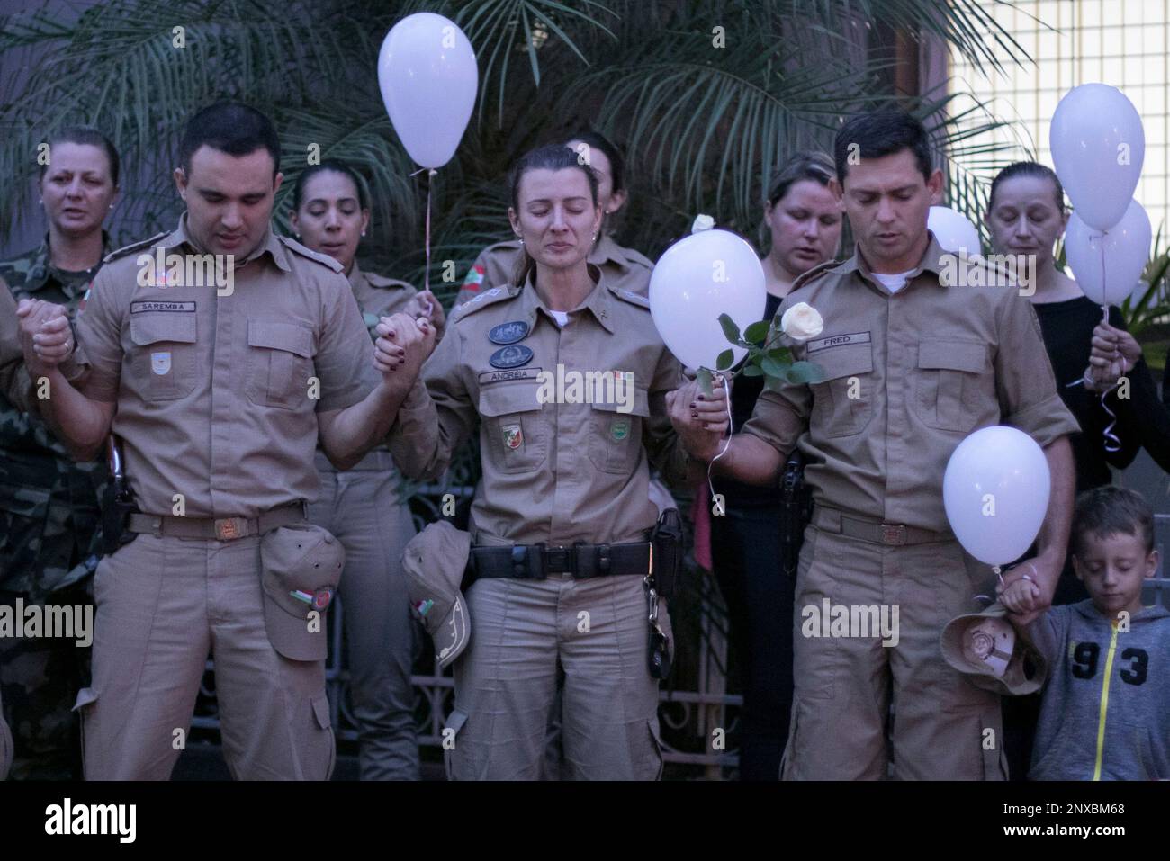 SC - Chapeco - 03/27/2018 - Police officers prayed at the time of the ...