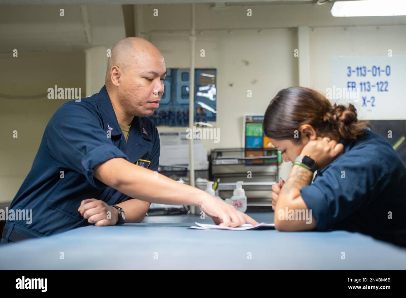 230110-N-KU796-1016 PHILIPPINE SEA (Jan. 10, 2023) U.S. Navy Personnel ...