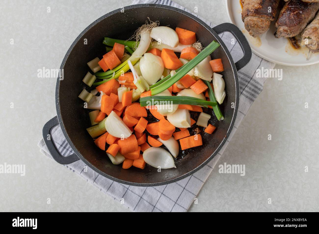 Fresh dish filled vegetables hi-res stock photography and images - Alamy