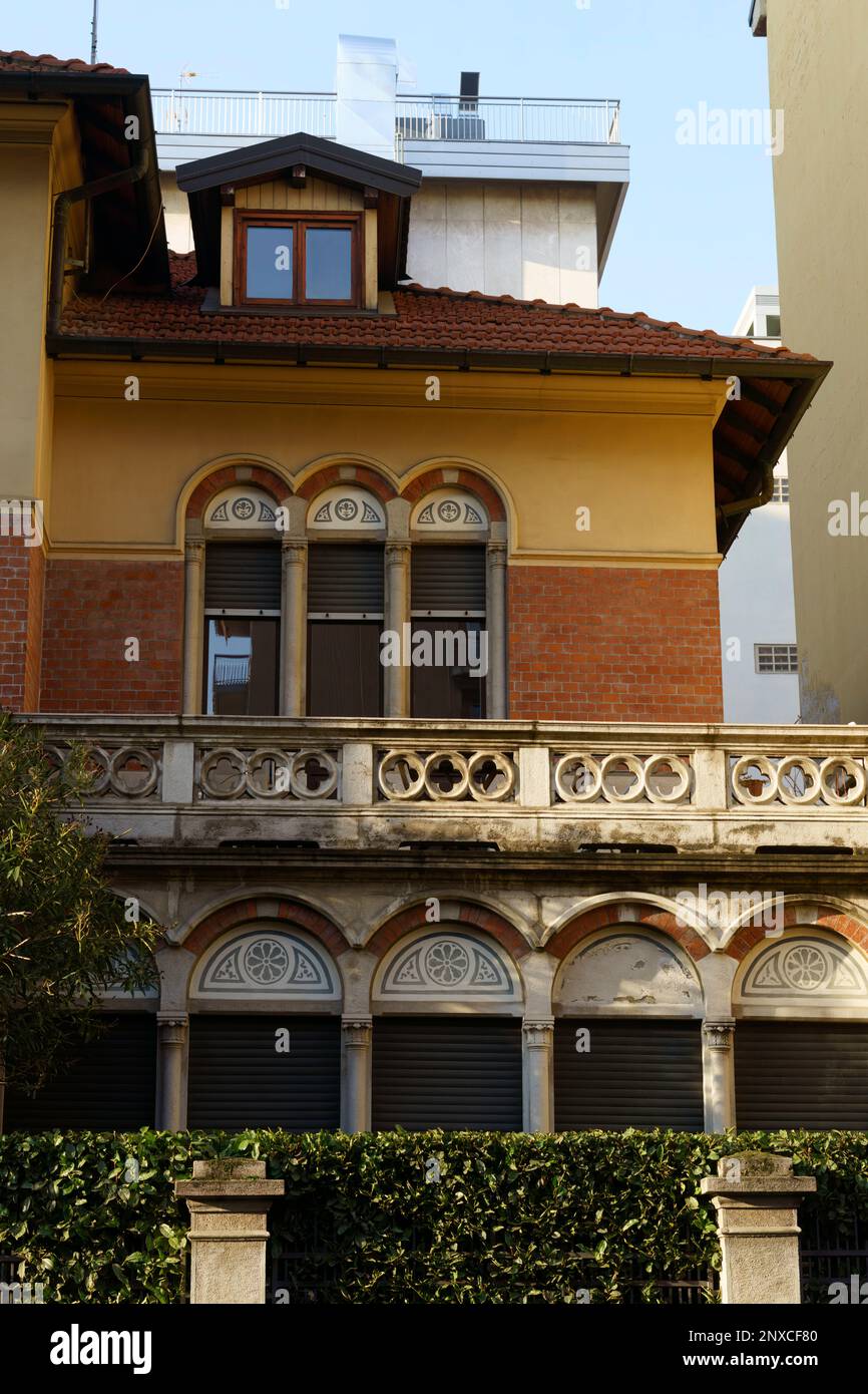 Milan, Lombardy, Italy: exterior of old house along via Leon Battista ...