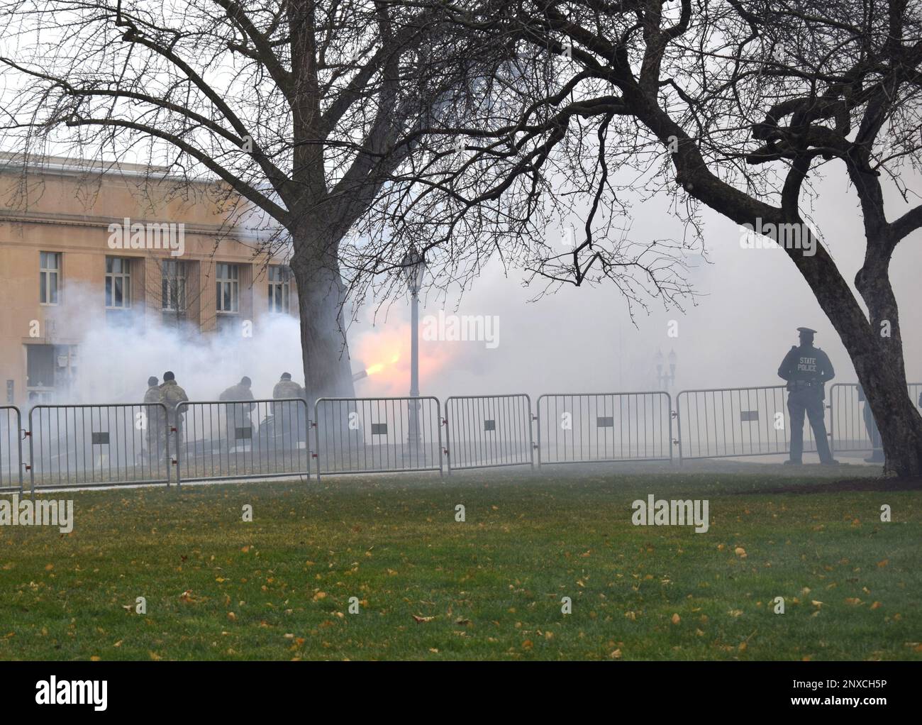 Members of the Michigan National Guard's 1st Battalion, 119th Field ...