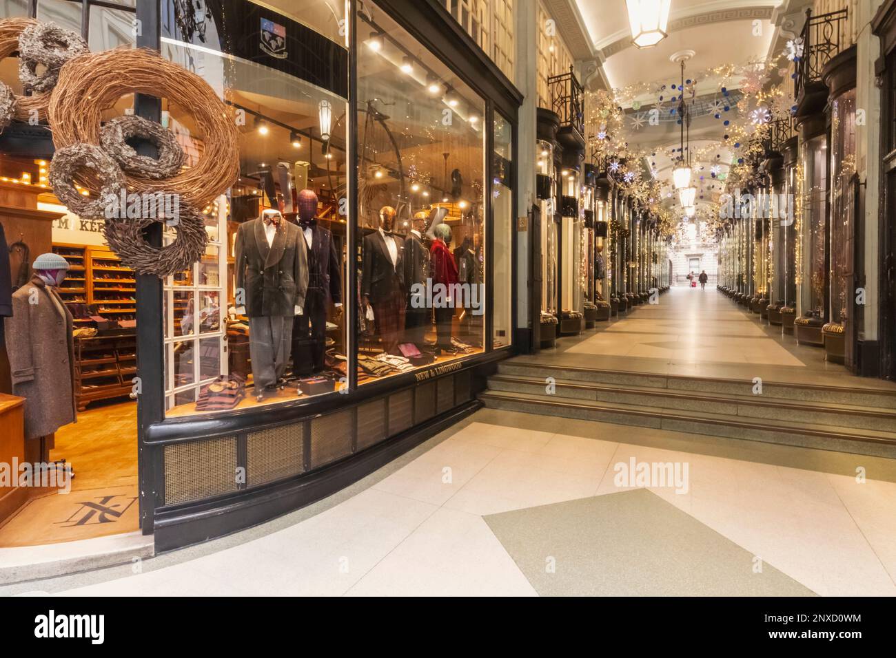England, London, Piccadilly, Piccadilly Arcade, Shop Windows Stock ...