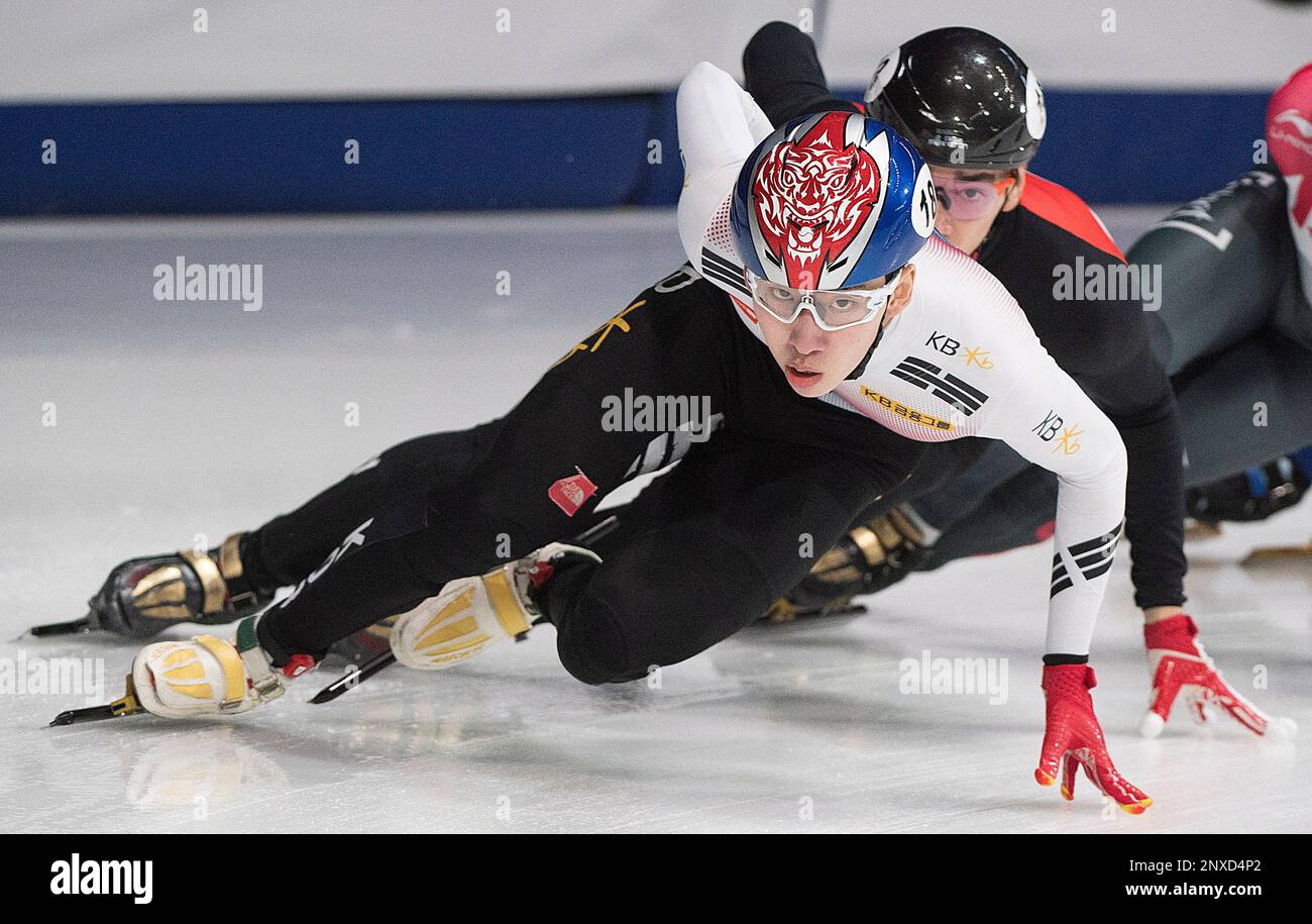 Lim Hyo Jun, of South Korea, skates to a second place finish in the ...