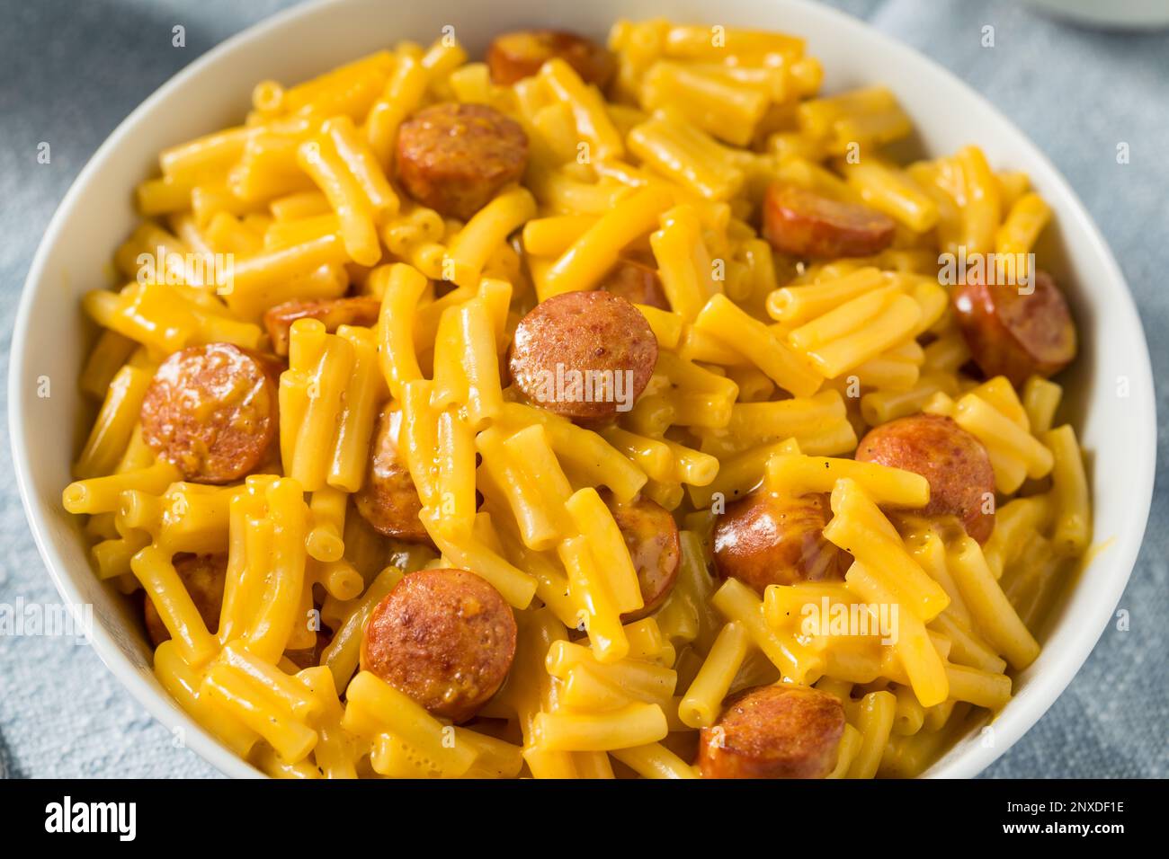 Hot dog mac and cheese hi-res stock photography and images - Alamy