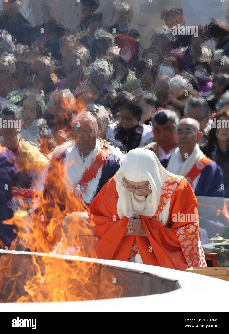 Supreme Priest of the Tendai Buddhist Denomination Koei Morikawa prays ...