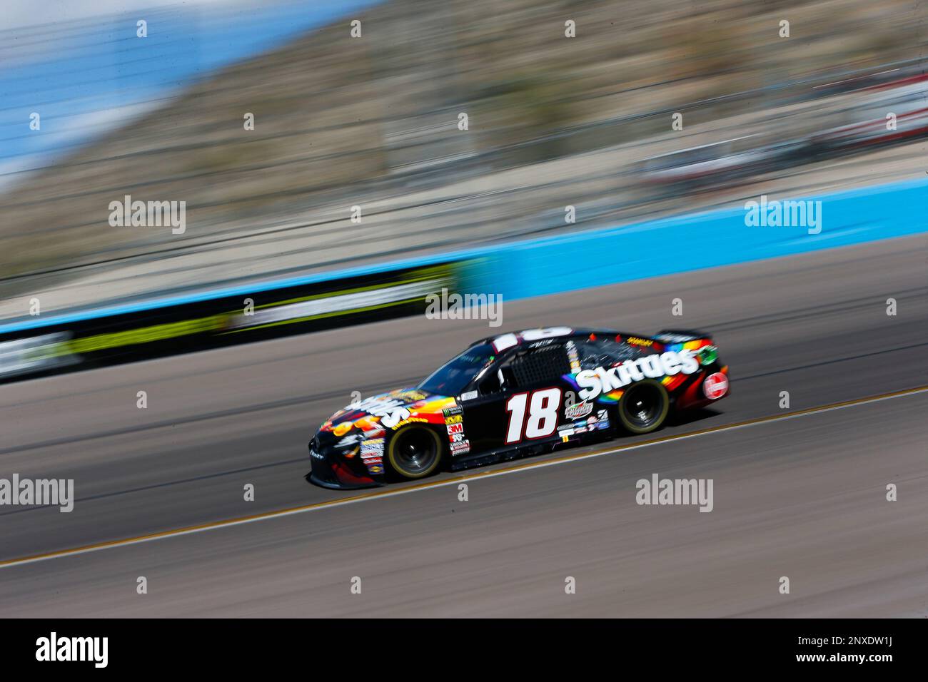 Kyle Busch (18) during the Monster Energy NASCAR Cup Series ...